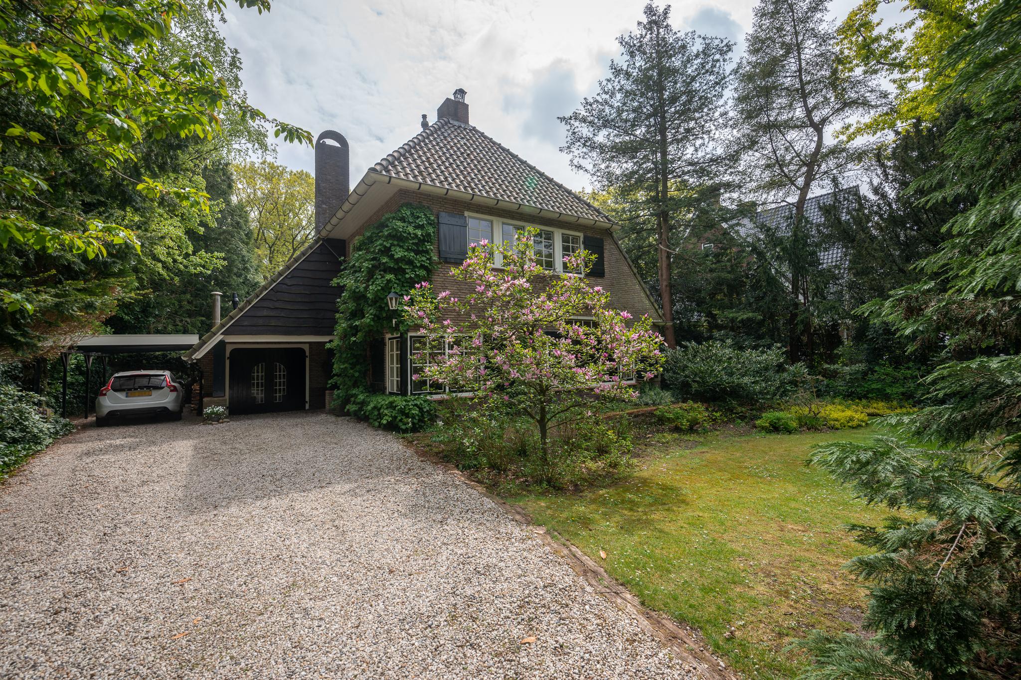 Vredelaan 74 Laren (woonhuis). Bekijk de details.