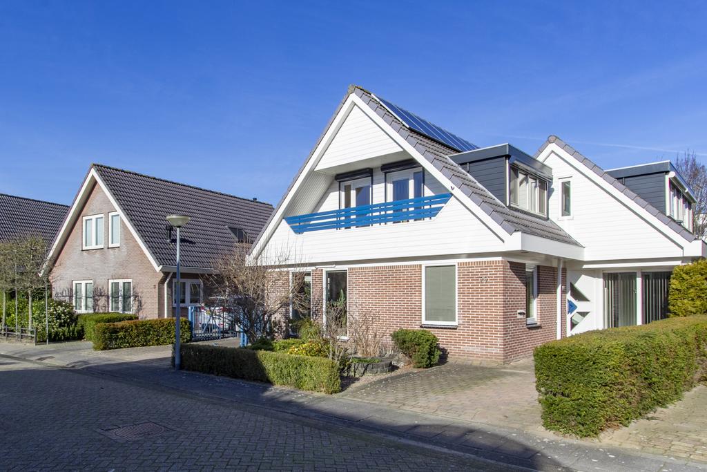 Wim Schuhmacherhof 29 Almere (woonhuis) - te koop bij Makelaar Almere - LIVESTYLE MAKELAARDIJ